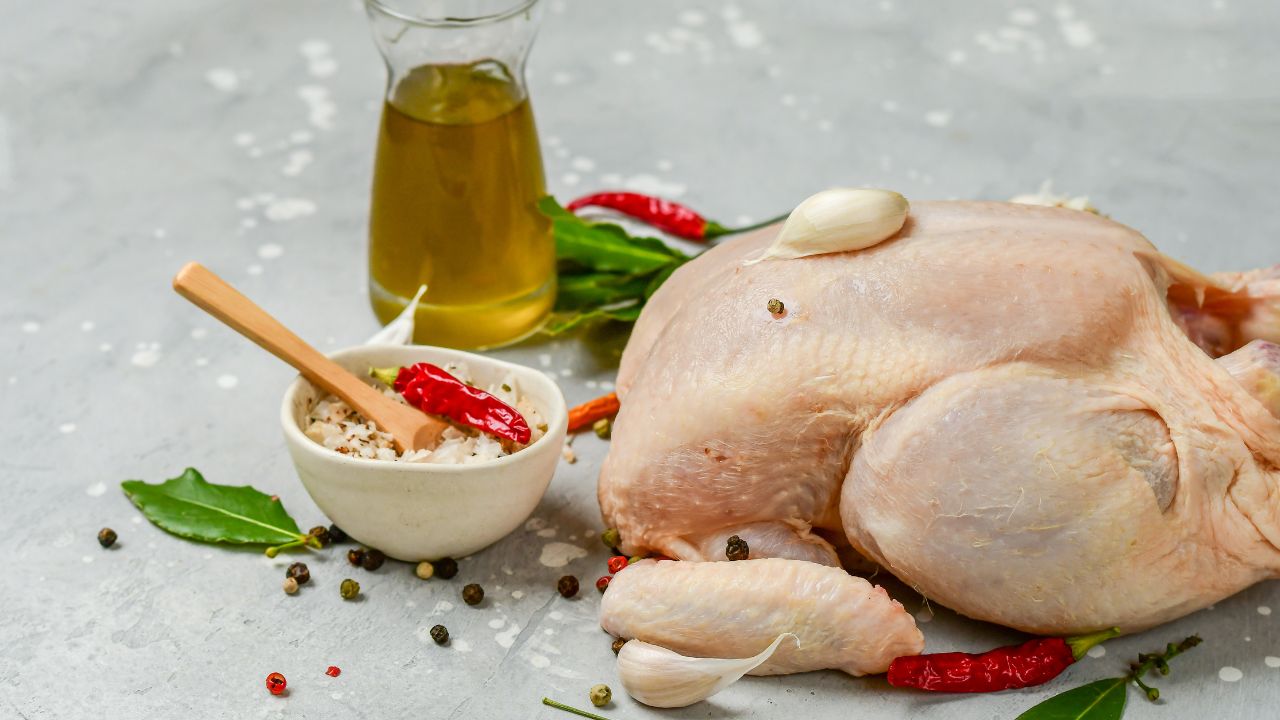 How Long Does Turkey Last In The Fridge? A Guide To Safe Storage And ...