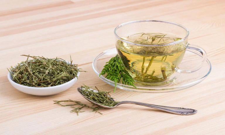 Can I Drink Coffee With A Sore Throat? Pros, Cons, And Alternatives ...