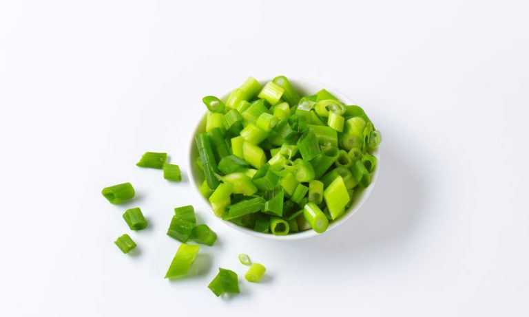 Store Spring Onions In The Fridge Like A Pro: Best Techniques Revealed ...