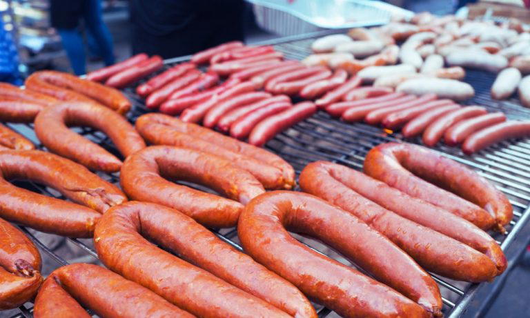 Polish Dogs Vs Hot Dogs: Flavorful Comparison Guide