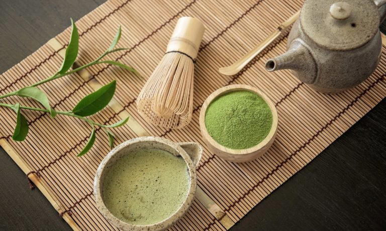 Matcha Acidity Explained: Health Benefits, Nutrition & Recipes